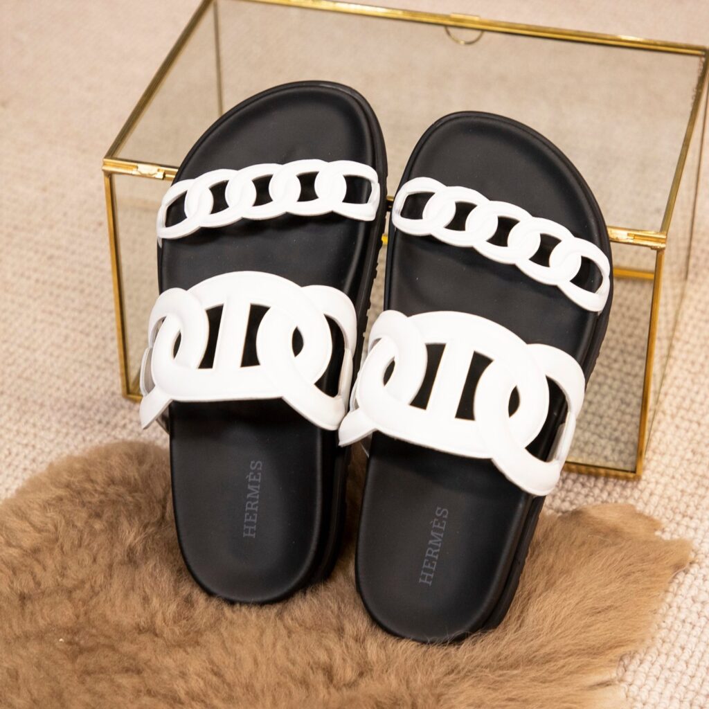 HERMES Slippers – MondeElite